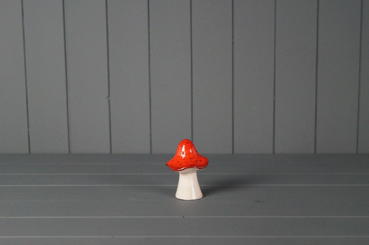 White Ceramic Red Toadstool Mushroom - 9.5cm – Southwood Garden Centre