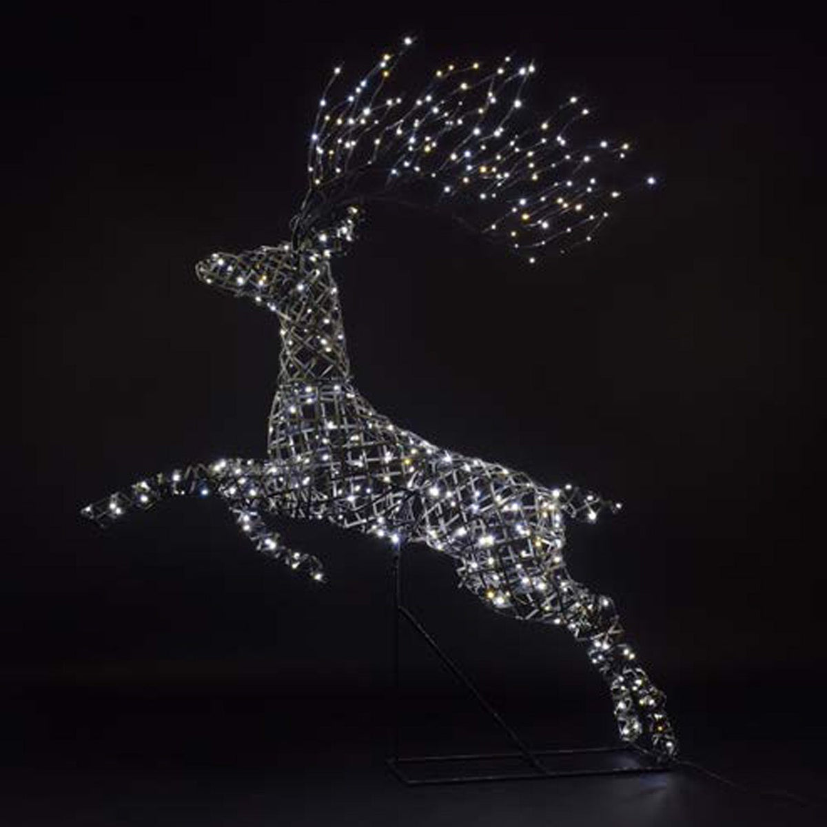 NOMA 1.5m Grey Rattan Richmond Leaping Stag with Branch Antlers & Duo ...