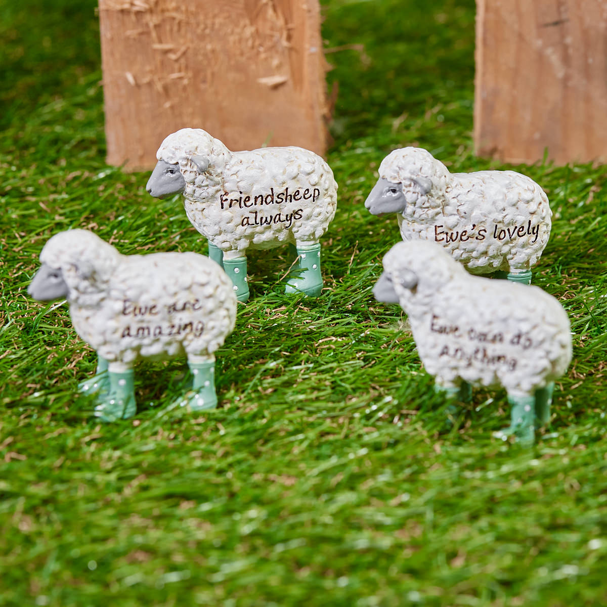 Sheep Ornament in Wellies with Quote - Single – Southwood Garden Centre