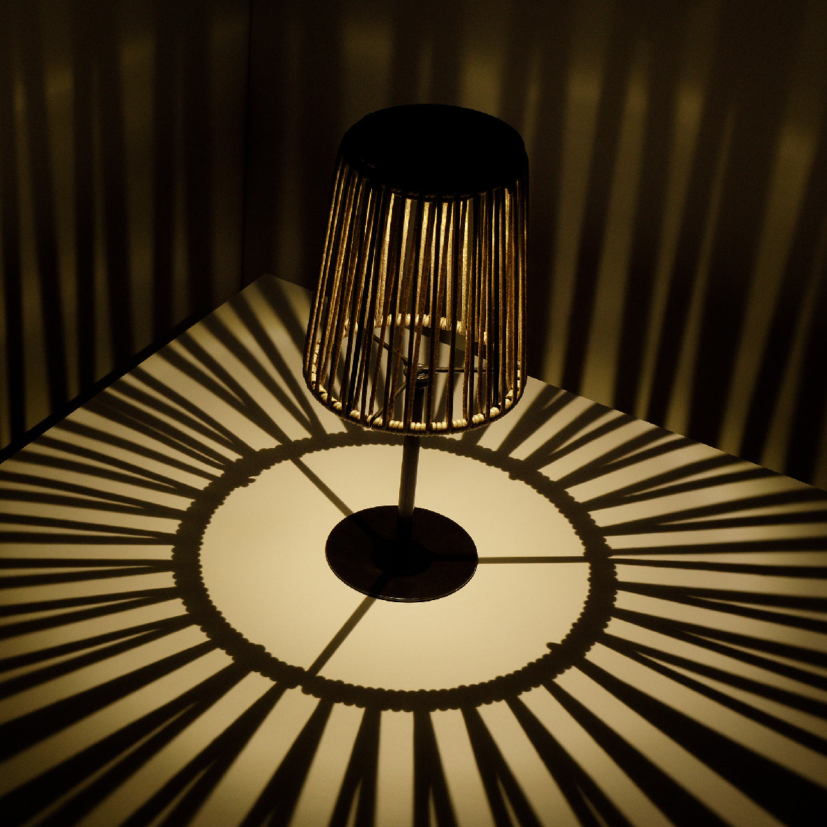 Wicker Solar Powered Table Lamp Light – Southwood Garden Centre