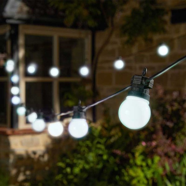 Smart Garden Party Festoon 10 Cool White Connectable LED Lights ...