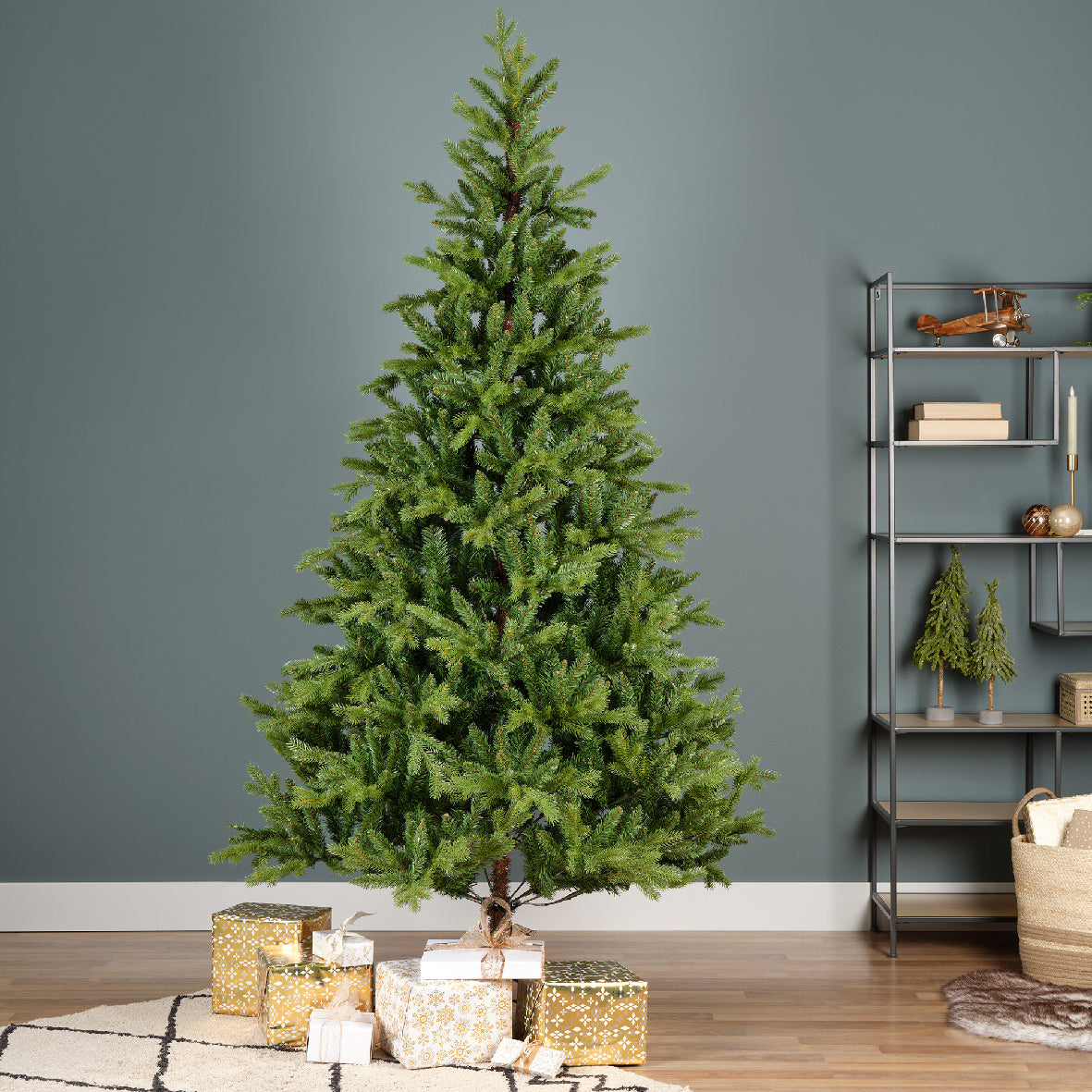 Everlands Allison Pine Artificial Christmas Tree – Southwood Garden Centre